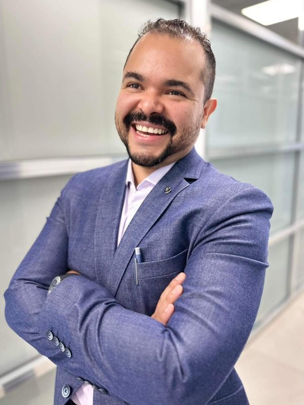 Dr. Jeftte Aarón Chacón Martínez › Ortopedista traumatólogo en Querétaro