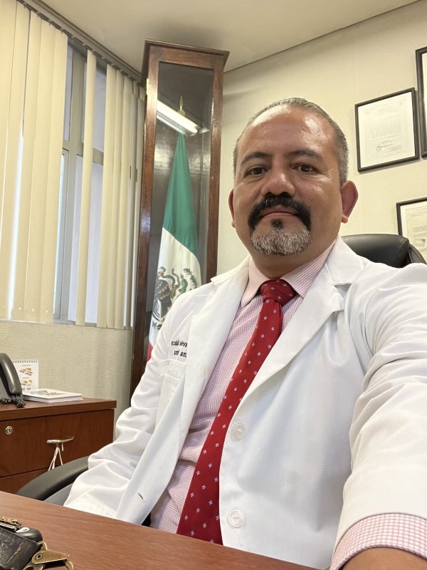 Dr. Saúl Favela Aldaco › Médico internista en Monterrey Nuevo León